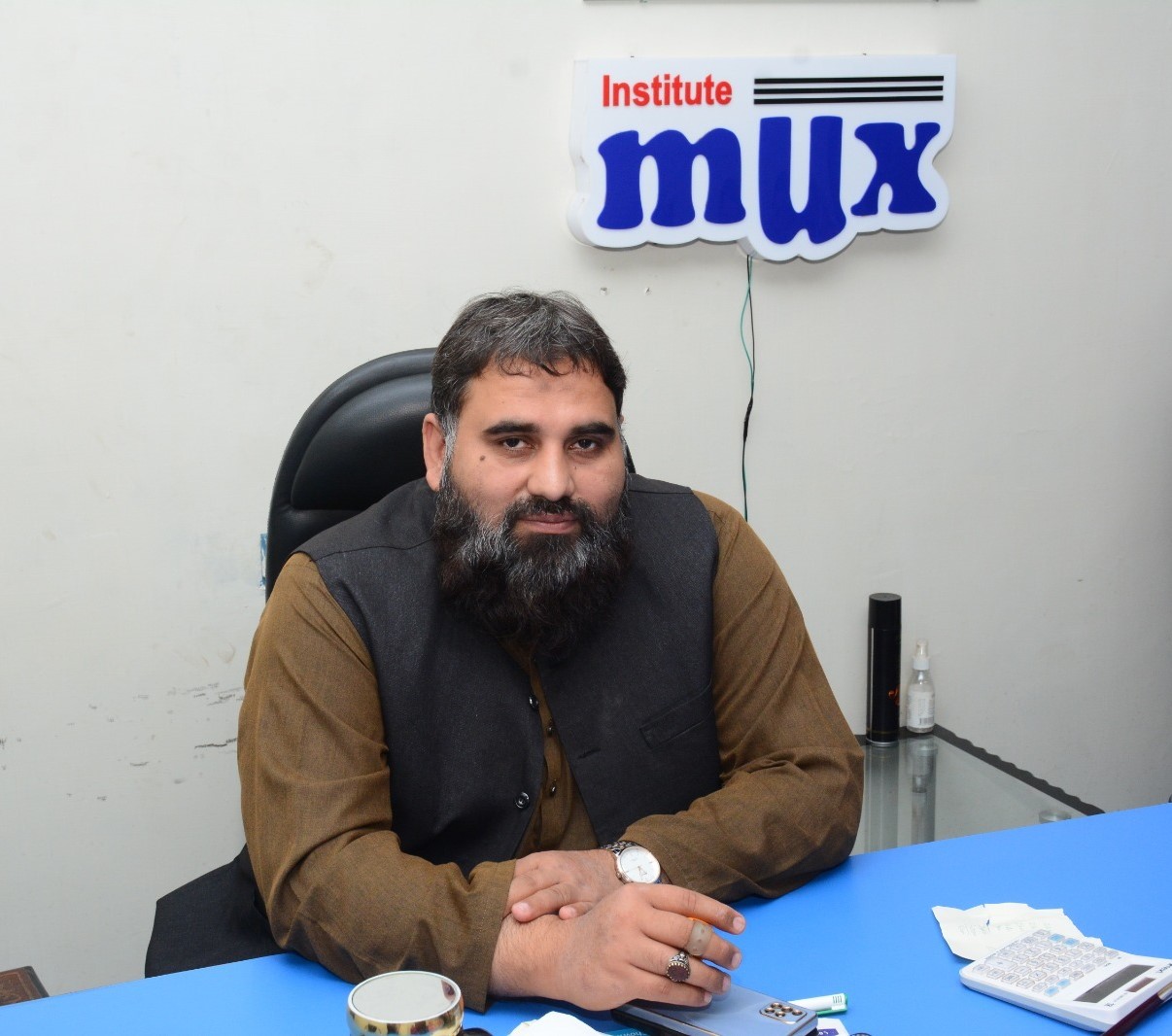 About Us – MUX IT INSTITUTE